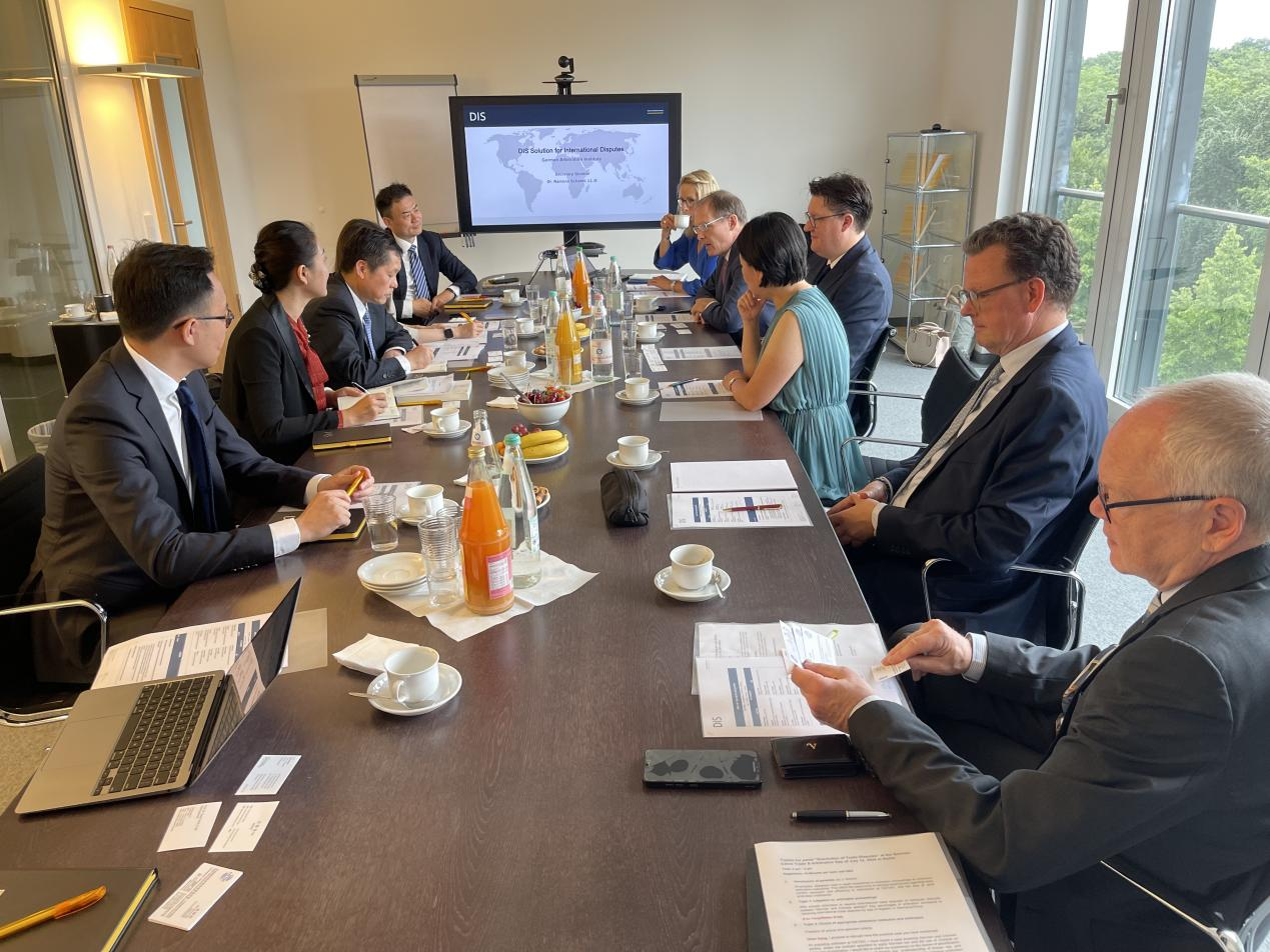 CIETAC Delegation Visited the German Arbitration Institute and Held ...